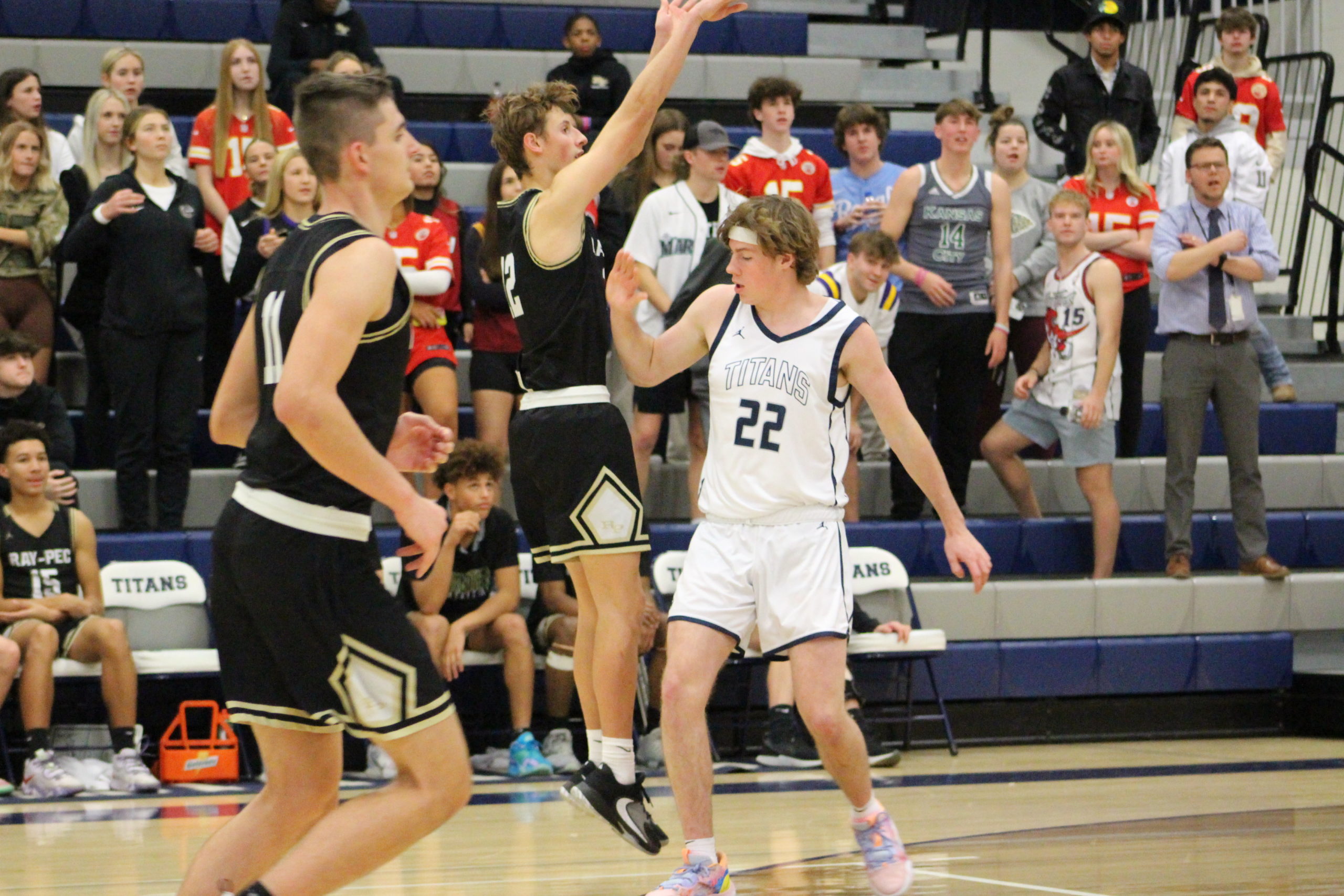 Boys Basketball v. Ray-Pec 1/10 | LSW Online