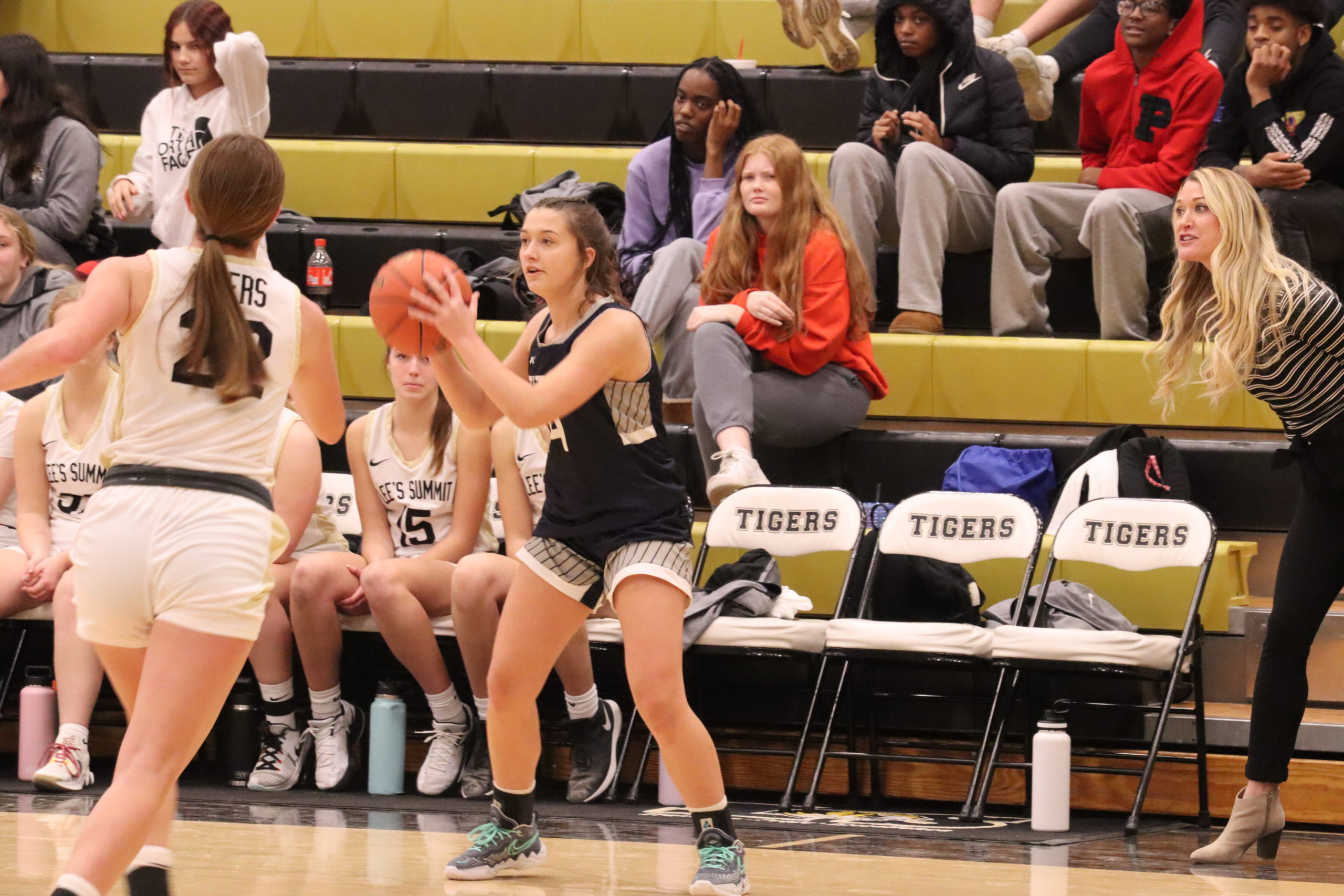 Girls Basketball 1/12 v. LSHS | LSW Online