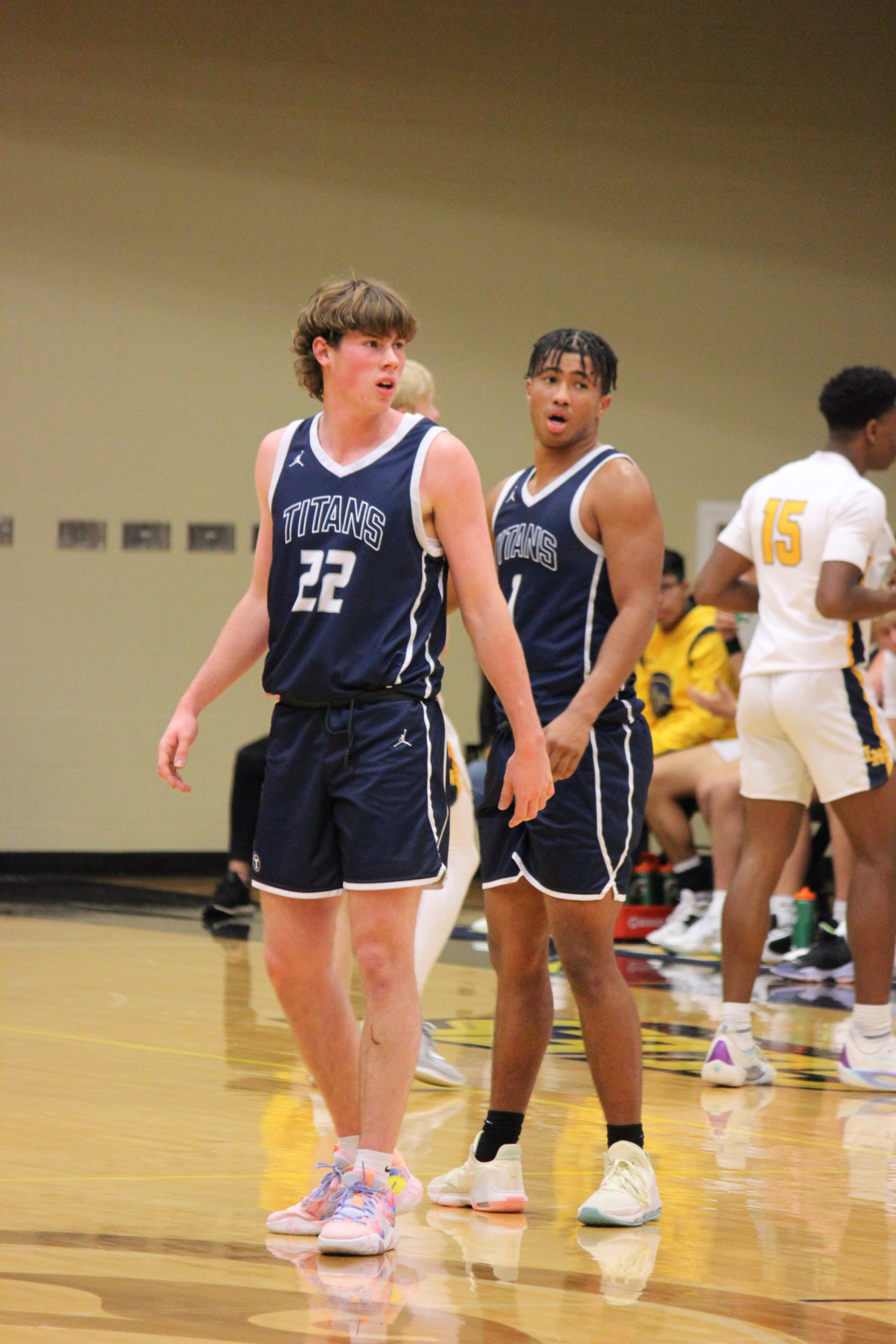 1/3 Varsity Boys Basketball | LSW Online